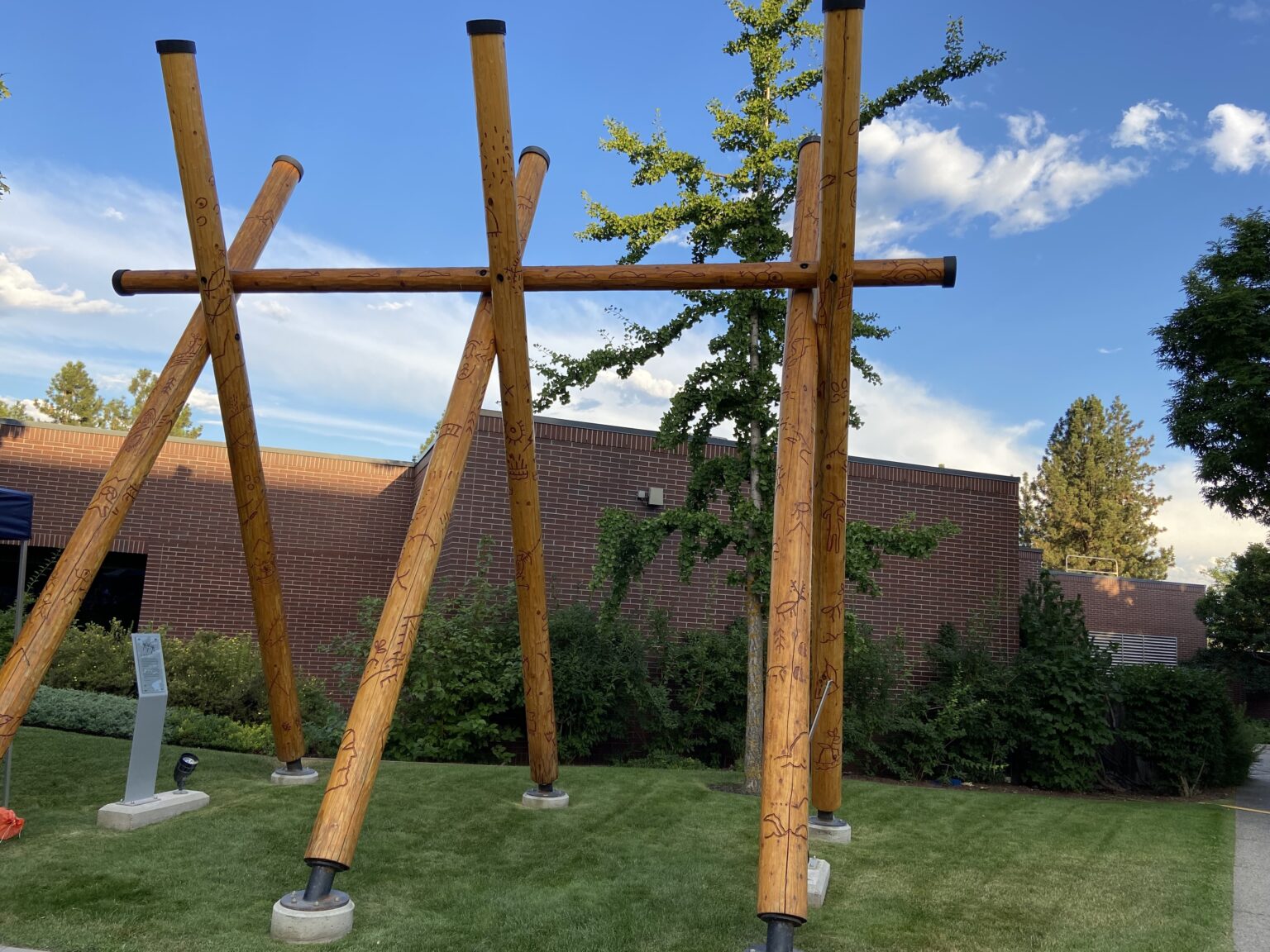 Cover Photo Credits – Kʷu cyʕap: A locally situated Salishan tmixʷ ...